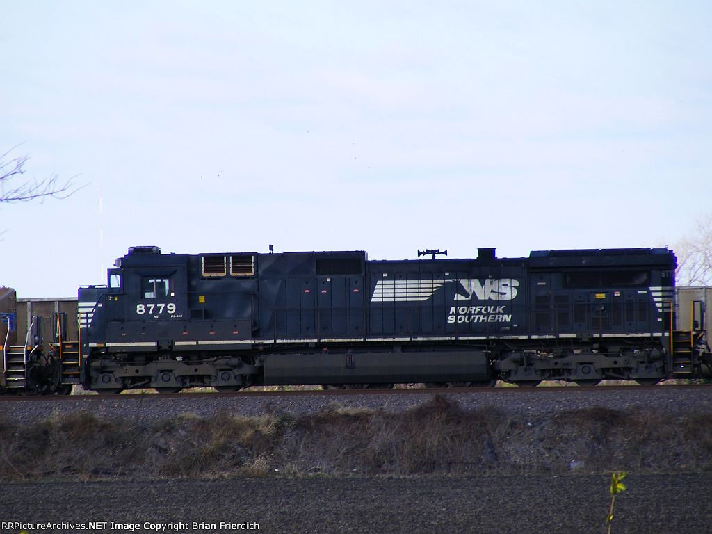 NS 8779